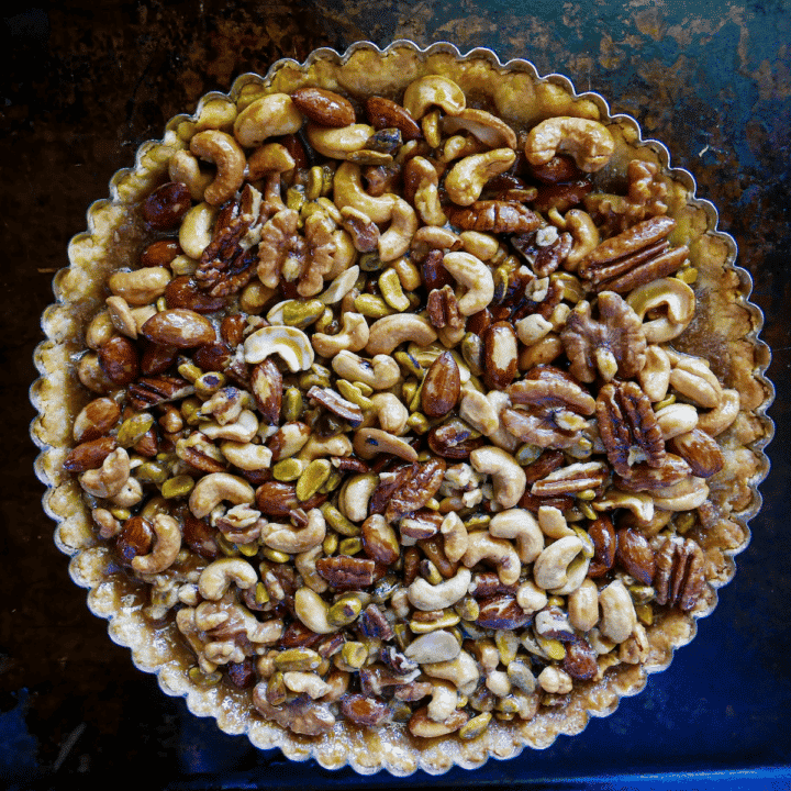 Caramel Nut Tart - Gastronotherapy