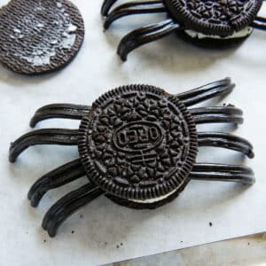 Oreo Cookie Spiders - Gastronotherapy