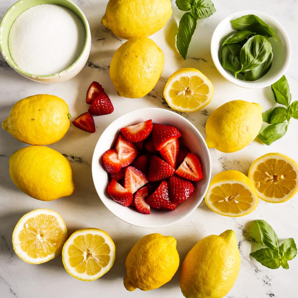 Strawberry Basil Lemonade - Gastronotherapy
