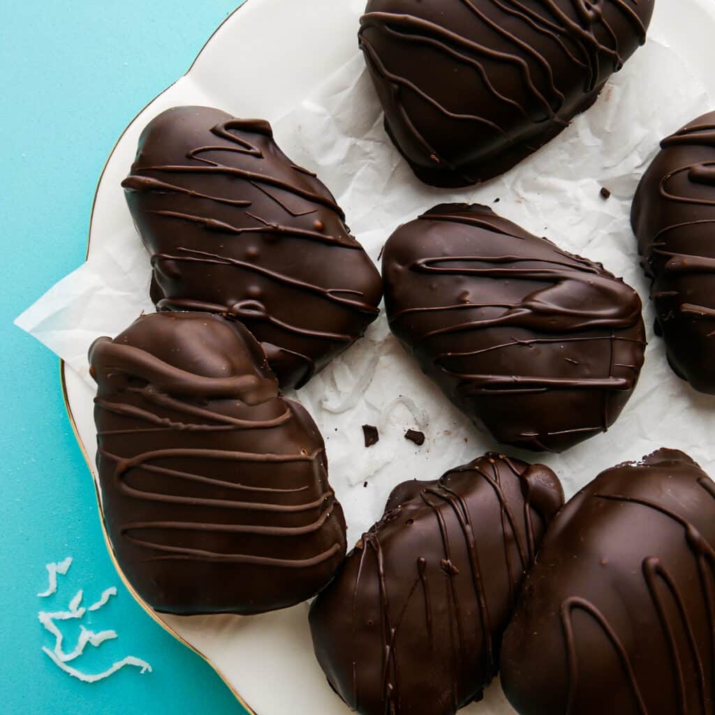 Coconut Easter Eggs - Gastronotherapy